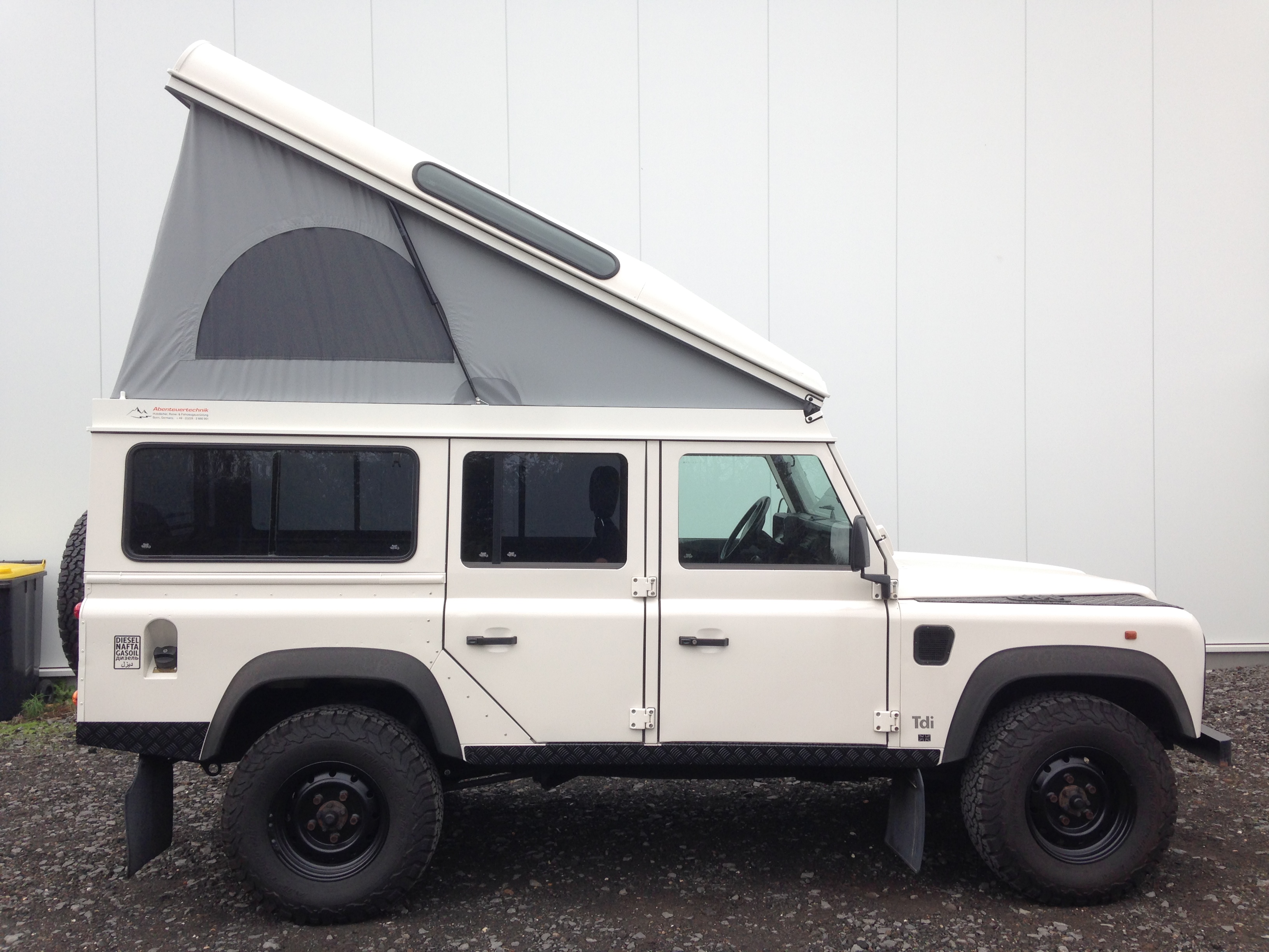 Abenteuertechnik | Hubdach / Schlafdach Landrover Defender 110 ...